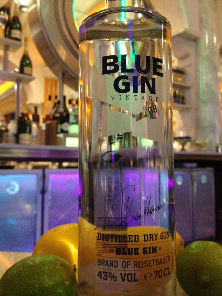 Blue Gin Tasting Notes – DRINKS ENTHUSIAST